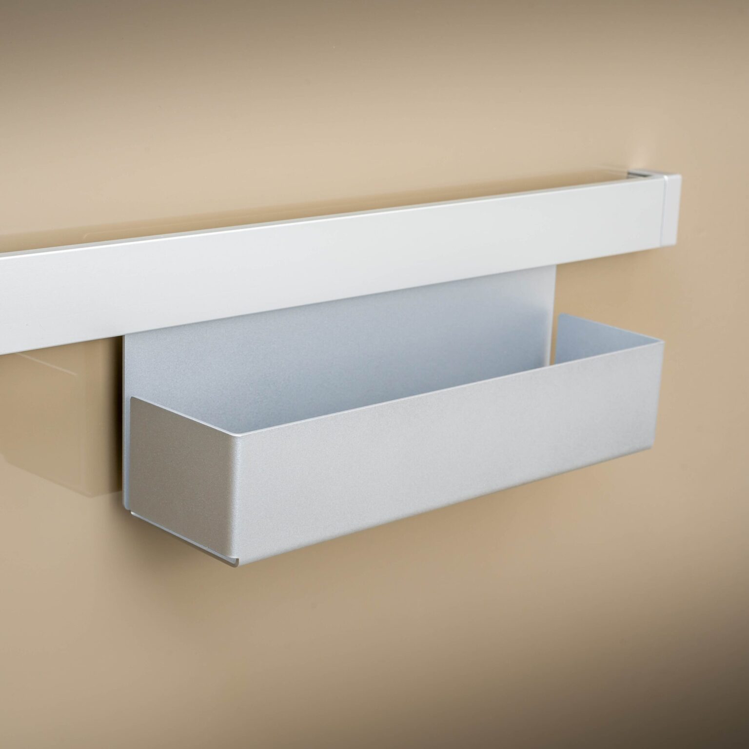 Magnetic Tray - Genesis Products